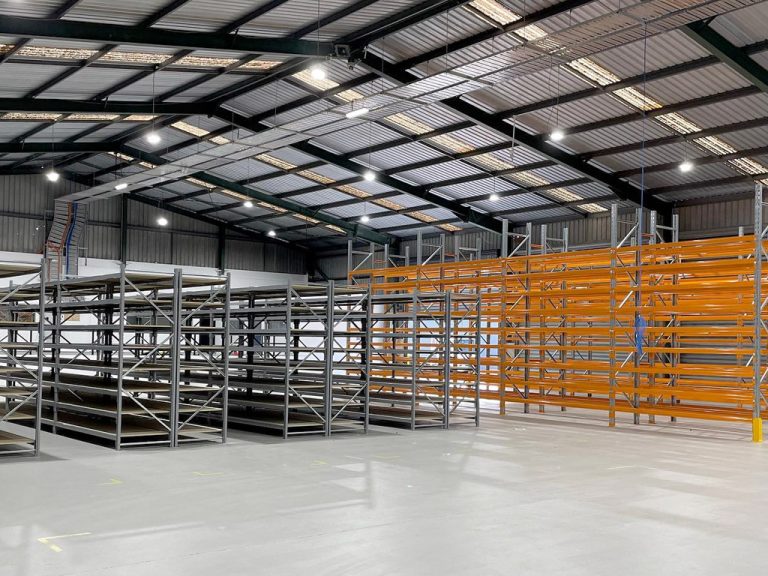 Combination of pallet racking and longspan – Modular Storage Systems